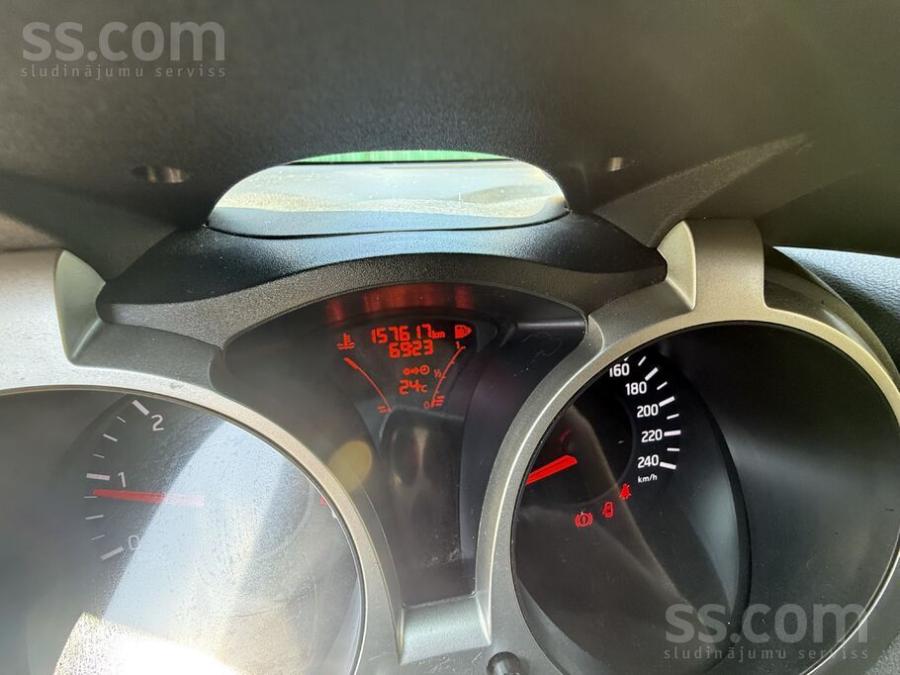 Black Nissan Juke 2015 in Jurmala, with an engine capacity of 1.50 L and mileage of 157 thousand km for 6300 €, photo 14 on AUTOMOTO.COM.LV