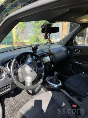Black Nissan Juke 2015 in Jurmala, with an engine capacity of 1.50 L and mileage of 157 thousand km for 6300 €, photo 17 on AUTOMOTO.COM.LV