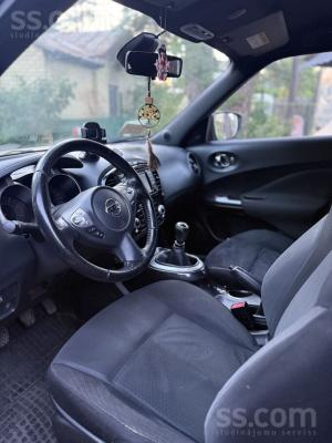 Black Nissan Juke 2015 in Jurmala, with an engine capacity of 1.50 L and mileage of 157 thousand km for 6300 €, photo 18 on AUTOMOTO.COM.LV