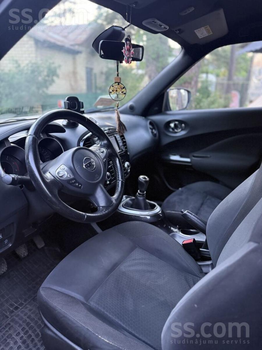 Black Nissan Juke 2015 in Jurmala, with an engine capacity of 1.50 L and mileage of 157 thousand km for 6300 €, photo 18 on AUTOMOTO.COM.LV