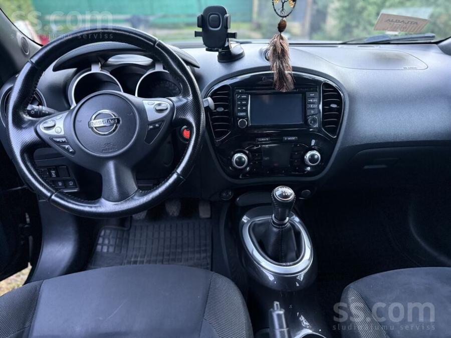 Black Nissan Juke 2015 in Jurmala, with an engine capacity of 1.50 L and mileage of 157 thousand km for 6300 €, photo 19 on AUTOMOTO.COM.LV