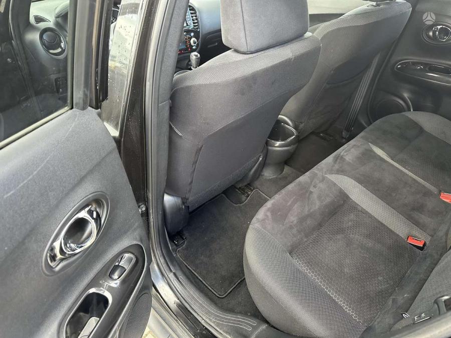 Melns Nissan Juke 2015 Tauragė, ar dzinēja tilpumu 1.20 L un nobraukumu 115 tūkst. km par 5600 €, foto 10 vietnē AUTOMOTO.COM.LV