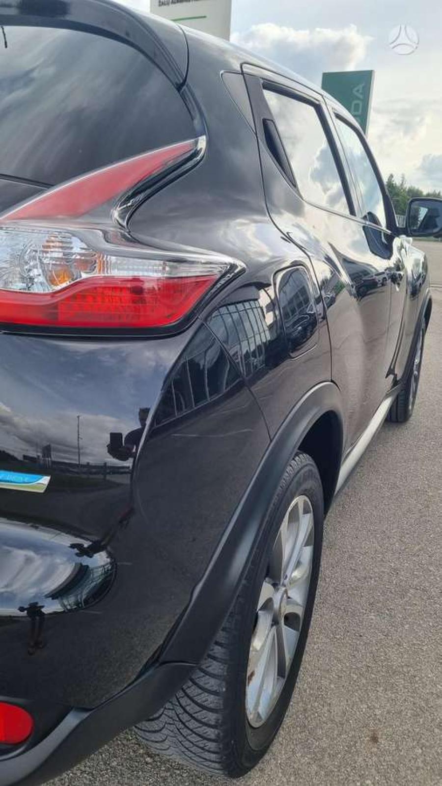 Melns Nissan Juke 2015 Šauļi, ar dzinēja tilpumu 1.46 L un nobraukumu 173 tūkst. km par 6800 €, foto 19 vietnē AUTOMOTO.COM.LV
