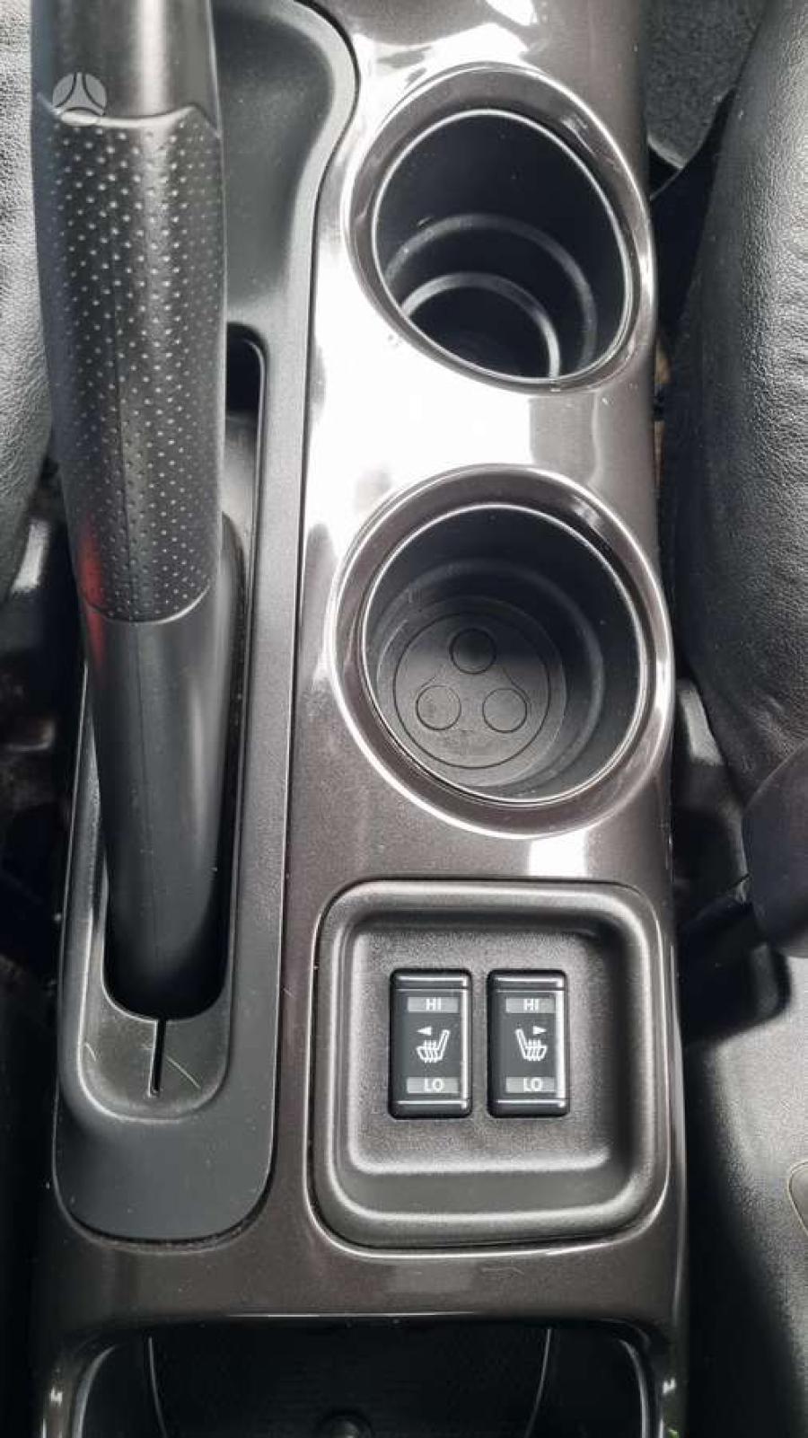 Melns Nissan Juke 2015 Šauļi, ar dzinēja tilpumu 1.46 L un nobraukumu 173 tūkst. km par 6800 €, foto 34 vietnē AUTOMOTO.COM.LV