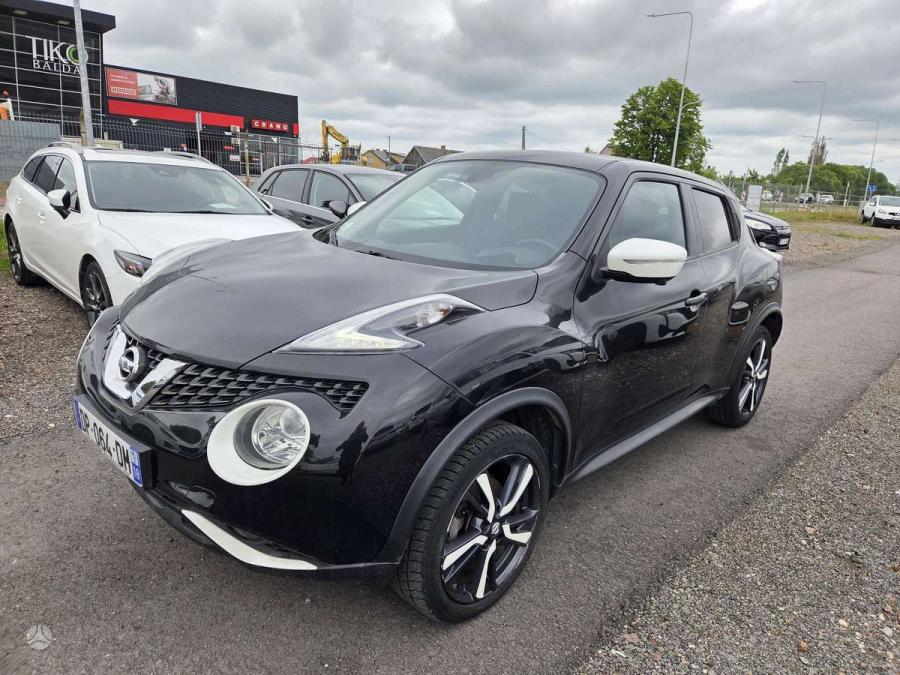 Black Nissan Juke 2015 in Taurage, with an engine capacity of 1.46 L and mileage of 251 thousand km for 6200 €, photo 1 on AUTOMOTO.COM.LV
