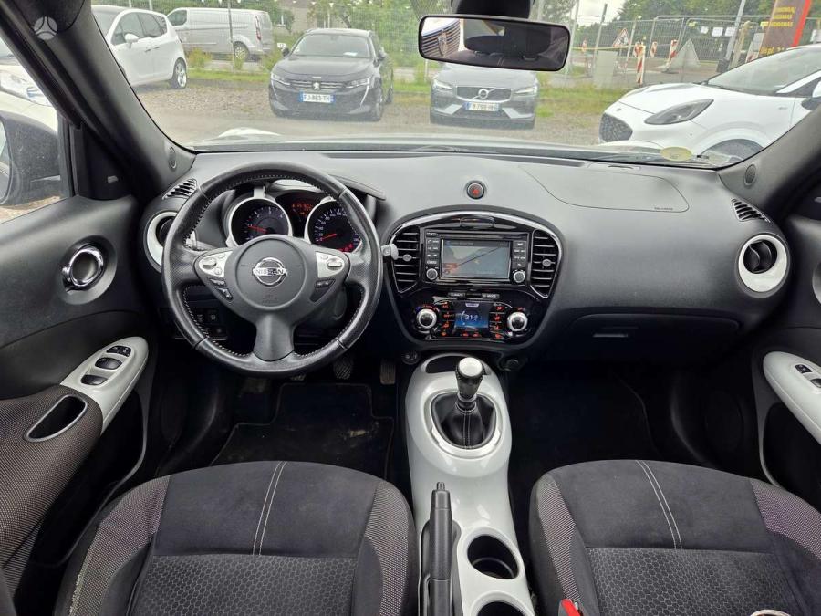 Black Nissan Juke 2015 in Taurage, with an engine capacity of 1.46 L and mileage of 251 thousand km for 6200 €, photo 6 on AUTOMOTO.COM.LV