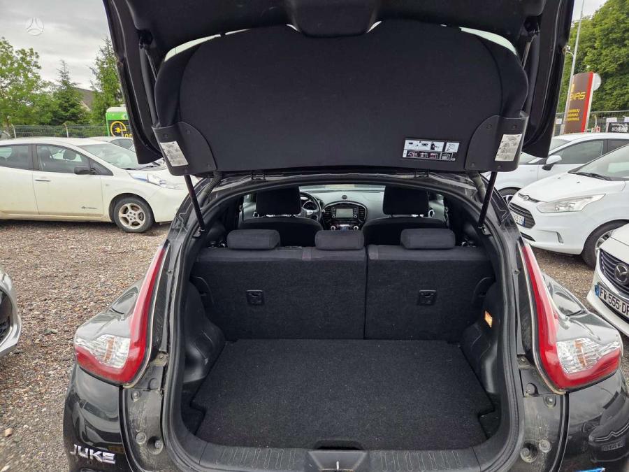 Black Nissan Juke 2015 in Taurage, with an engine capacity of 1.46 L and mileage of 251 thousand km for 6200 €, photo 8 on AUTOMOTO.COM.LV