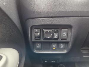 Black Nissan Juke 2015 in Taurage, with an engine capacity of 1.46 L and mileage of 251 thousand km for 6200 €, photo 9 on AUTOMOTO.COM.LV