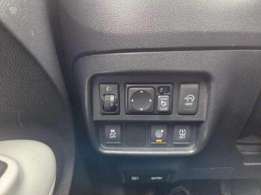 Black Nissan Juke 2015 in Taurage, with an engine capacity of 1.46 L and mileage of 251 thousand km for 6200 €, photo 9 on AUTOMOTO.COM.LV