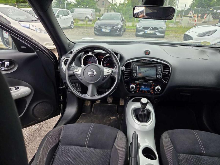 Black Nissan Juke 2015 in Taurage, with an engine capacity of 1.46 L and mileage of 251 thousand km for 6200 €, photo 10 on AUTOMOTO.COM.LV