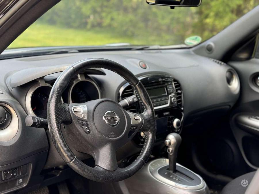 Melns Nissan Juke 2015 Mažeikiai, ar dzinēja tilpumu 1.60 L un nobraukumu 73 tūkst. km par 4800 €, foto 13 vietnē AUTOMOTO.COM.LV