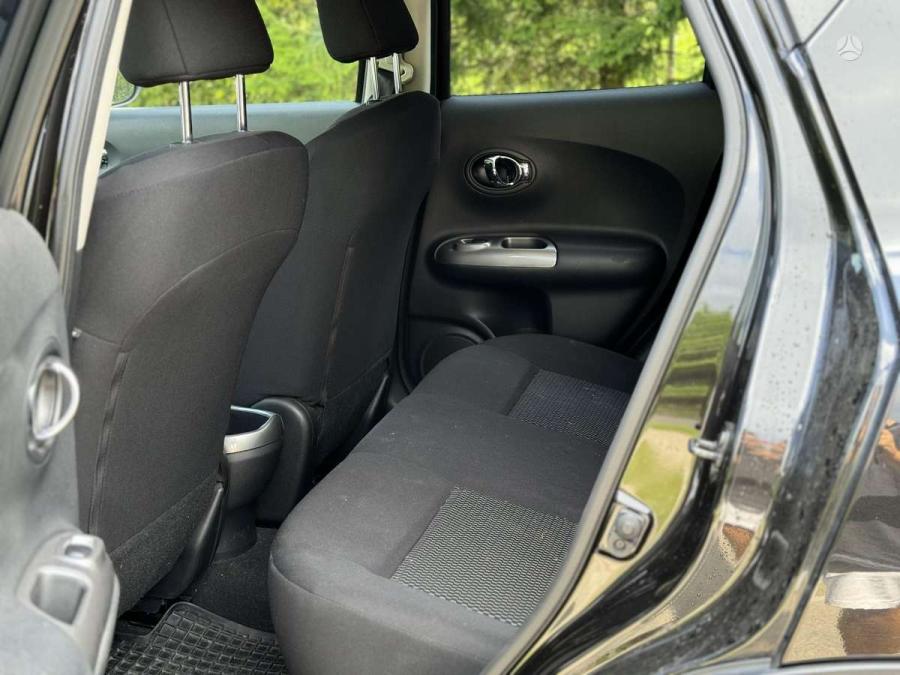 Melns Nissan Juke 2015 Mažeikiai, ar dzinēja tilpumu 1.60 L un nobraukumu 73 tūkst. km par 4800 €, foto 19 vietnē AUTOMOTO.COM.LV
