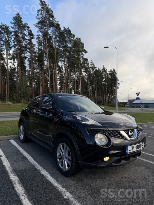 Nissan Juke 2015 in Riga on AUTOMOTO.COM.LV Black Nissan Juke 2015 in Riga, with an engine capacity of 1.60 L and mileage of 54 thousand km for 6700 €, photo 4 on AUTOMOTO.COM.LV