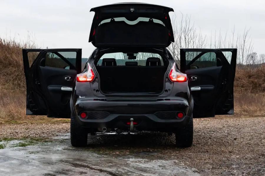 Melns Nissan Juke 2016 Rīga, ar dzinēja tilpumu 1.20 L un nobraukumu 171 tūkst. km par 8495 €, foto 7 vietnē AUTOMOTO.COM.LV