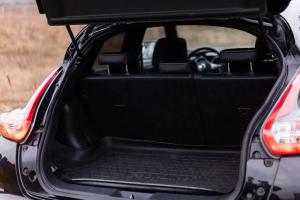 Melns Nissan Juke 2016 Rīga, ar dzinēja tilpumu 1.20 L un nobraukumu 171 tūkst. km par 8495 €, foto 8 vietnē AUTOMOTO.COM.LV