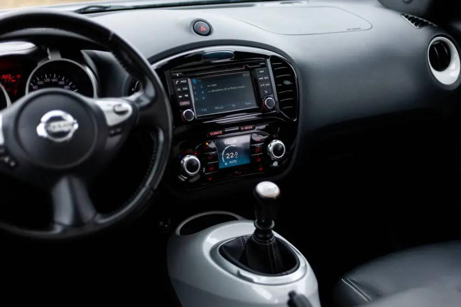 Melns Nissan Juke 2016 Rīga, ar dzinēja tilpumu 1.20 L un nobraukumu 171 tūkst. km par 8495 €, foto 21 vietnē AUTOMOTO.COM.LV