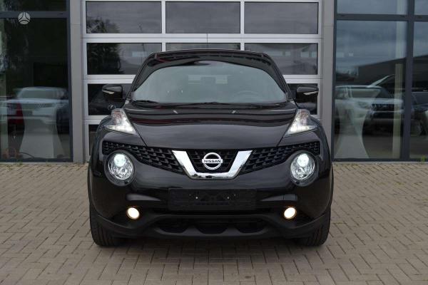Black Nissan Juke 2016 in Vilnius, with an engine capacity of 1.62 L and mileage of 124 thousand km for 11000 €, photo 5 on AUTOMOTO.COM.LV