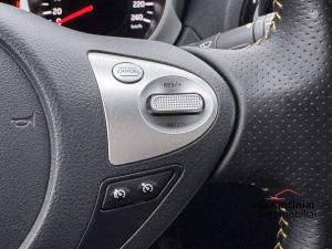 Black Nissan Juke 2016 in Vilnius, with an engine capacity of 1.60 L and mileage of 160 thousand km for 9350 €, photo 15 on AUTOMOTO.COM.LV