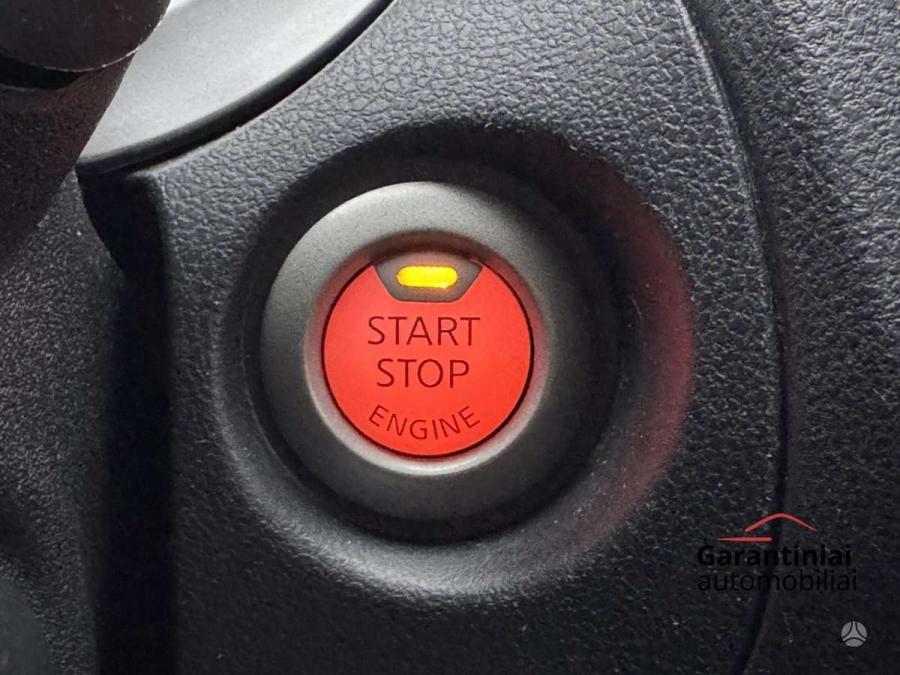 Black Nissan Juke 2016 in Vilnius, with an engine capacity of 1.60 L and mileage of 160 thousand km for 9350 €, photo 18 on AUTOMOTO.COM.LV