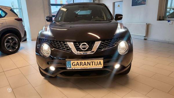 Melns Nissan Juke 2017 Šauļi, ar dzinēja tilpumu 1.60 L un nobraukumu 58 tūkst. km par 10300 €, foto 2 vietnē AUTOMOTO.COM.LV