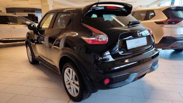Melns Nissan Juke 2017 Šauļi, ar dzinēja tilpumu 1.60 L un nobraukumu 58 tūkst. km par 10300 €, foto 4 vietnē AUTOMOTO.COM.LV