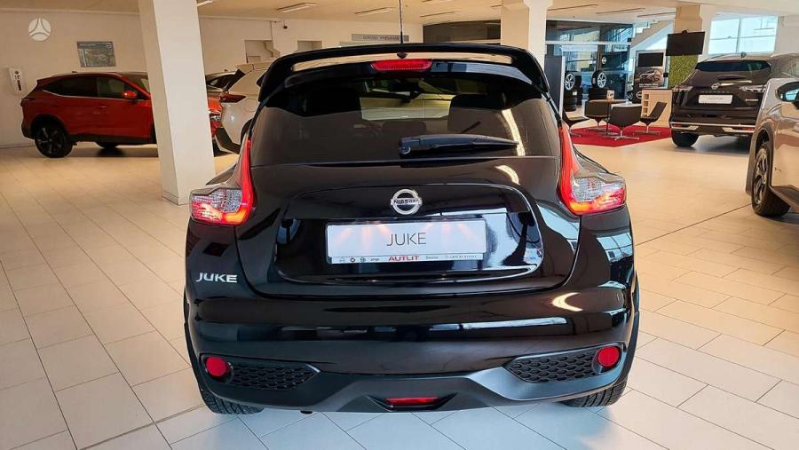 Melns Nissan Juke 2017 Šauļi, ar dzinēja tilpumu 1.60 L un nobraukumu 58 tūkst. km par 10300 €, foto 5 vietnē AUTOMOTO.COM.LV