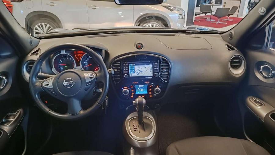 Melns Nissan Juke 2017 Šauļi, ar dzinēja tilpumu 1.60 L un nobraukumu 58 tūkst. km par 10300 €, foto 11 vietnē AUTOMOTO.COM.LV