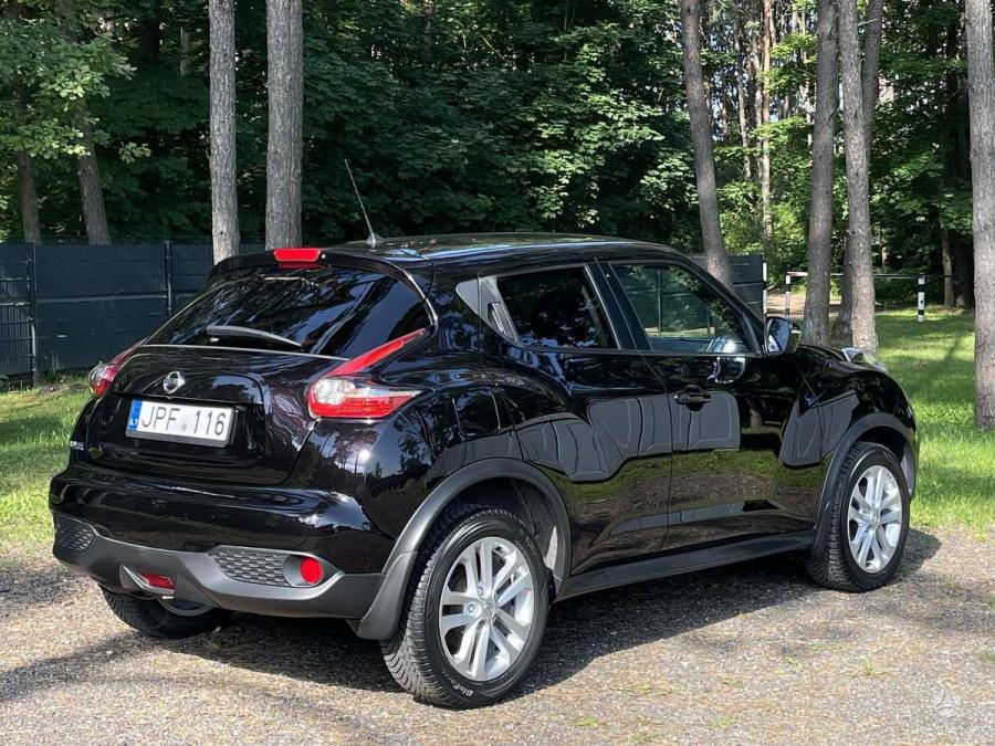 Black Nissan Juke 2017 in Vilnius, with an engine capacity of 1.20 L and mileage of 102 thousand km for 8800 €, photo 7 on AUTOMOTO.COM.LV