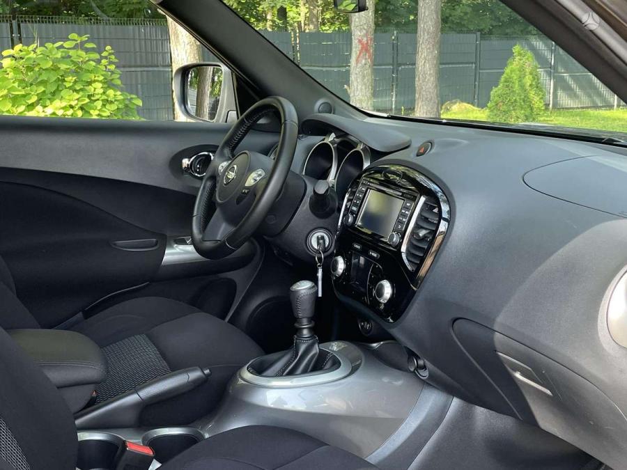 Black Nissan Juke 2017 in Vilnius, with an engine capacity of 1.20 L and mileage of 102 thousand km for 8800 €, photo 15 on AUTOMOTO.COM.LV