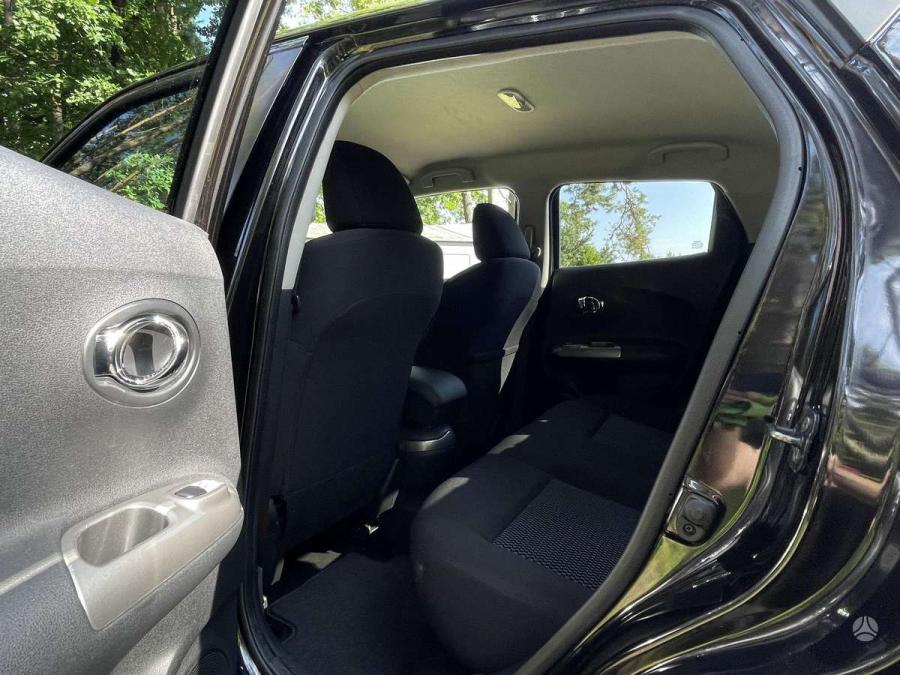 Black Nissan Juke 2017 in Vilnius, with an engine capacity of 1.20 L and mileage of 102 thousand km for 8800 €, photo 17 on AUTOMOTO.COM.LV