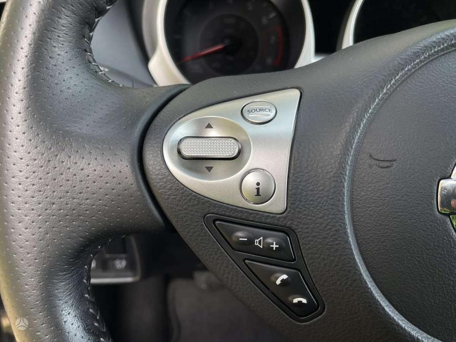 Black Nissan Juke 2017 in Vilnius, with an engine capacity of 1.20 L and mileage of 102 thousand km for 8800 €, photo 26 on AUTOMOTO.COM.LV