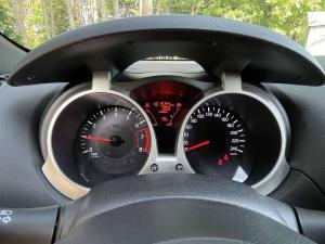 Black Nissan Juke 2017 in Vilnius, with an engine capacity of 1.20 L and mileage of 102 thousand km for 8800 €, photo 30 on AUTOMOTO.COM.LV