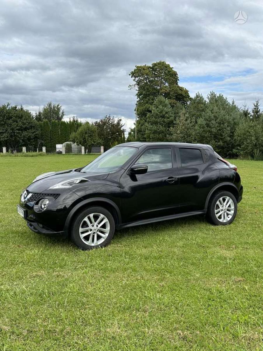 Black Nissan Juke 2017 in Taurage, with an engine capacity of 1.46 L and mileage of 218 thousand km for 6350 €, photo 5 on AUTOMOTO.COM.LV