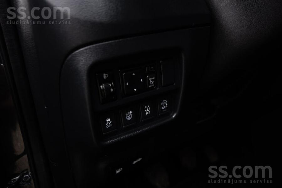 Black Nissan Juke 2017 in Jelgava, with an engine capacity of 1.50 L and mileage of 138 thousand km for 7390 €, photo 15 on AUTOMOTO.COM.LV