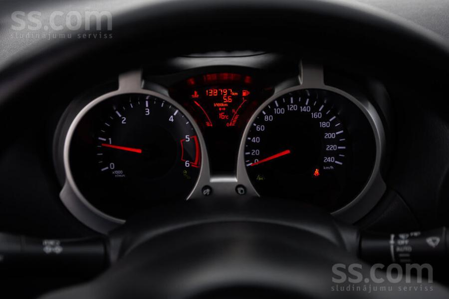 Black Nissan Juke 2017 in Jelgava, with an engine capacity of 1.50 L and mileage of 138 thousand km for 7390 €, photo 25 on AUTOMOTO.COM.LV