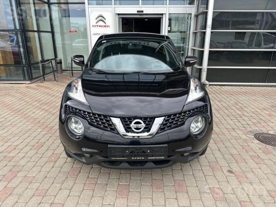 Black Nissan Juke 2018 in Riga, with an engine capacity of 1.60 L and mileage of 113 thousand km for 4800 €, photo 2 on AUTOMOTO.COM.LV
