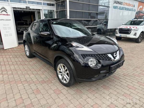 Black Nissan Juke 2018 in Riga, with an engine capacity of 1.60 L and mileage of 113 thousand km for 4800 €, photo 3 on AUTOMOTO.COM.LV