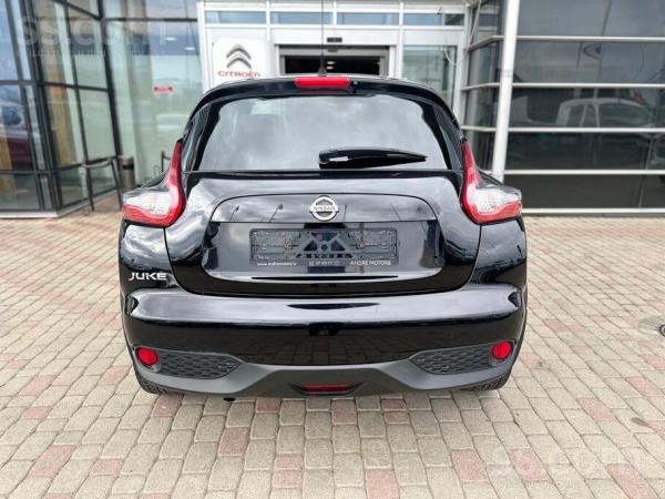 Black Nissan Juke 2018 in Riga, with an engine capacity of 1.60 L and mileage of 113 thousand km for 4800 €, photo 6 on AUTOMOTO.COM.LV