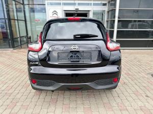 Black Nissan Juke 2018 in Riga, with an engine capacity of 1.60 L and mileage of 113 thousand km for 4800 €, photo 6 on AUTOMOTO.COM.LV