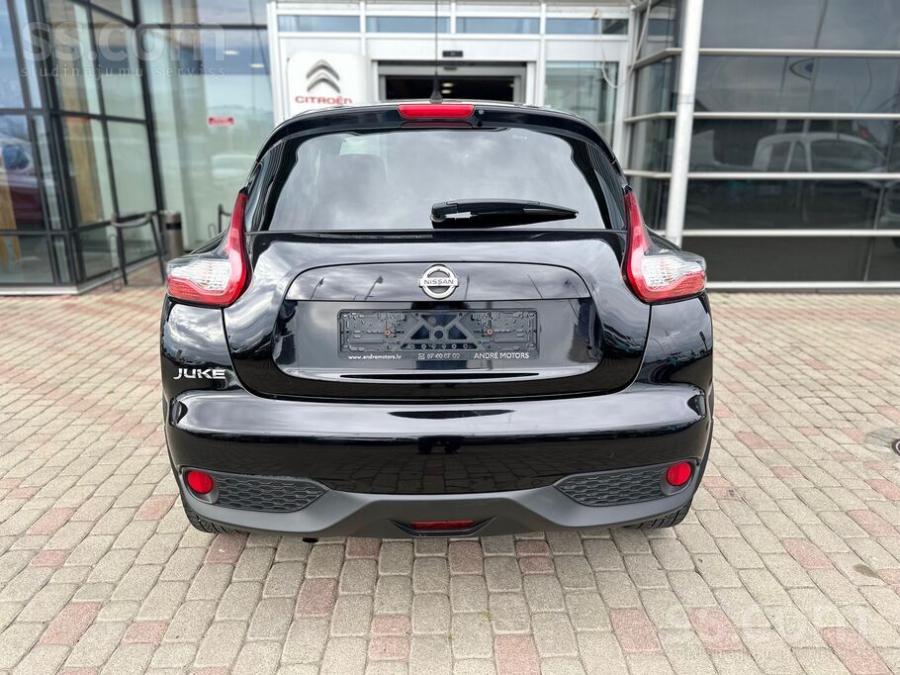 Black Nissan Juke 2018 in Riga, with an engine capacity of 1.60 L and mileage of 113 thousand km for 4800 €, photo 6 on AUTOMOTO.COM.LV