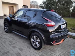 Black Nissan Juke 2019 in Riga, with an engine capacity of 1.60 L and mileage of 89 thousand km for 10550 €, photo 4 on AUTOMOTO.COM.LV