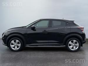Black Nissan Juke 2020 in Riga, with an engine capacity of 1.00 L and mileage of 75 thousand km for 10660 €, photo 3 on AUTOMOTO.COM.LV