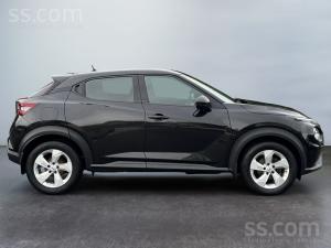 Black Nissan Juke 2020 in Riga, with an engine capacity of 1.00 L and mileage of 75 thousand km for 10660 €, photo 7 on AUTOMOTO.COM.LV