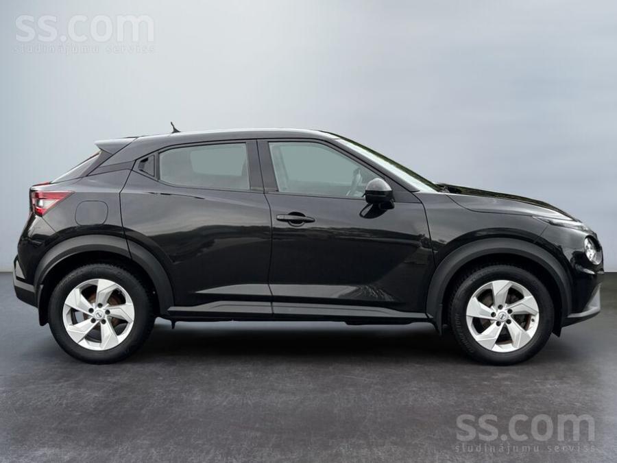 Black Nissan Juke 2020 in Riga, with an engine capacity of 1.00 L and mileage of 75 thousand km for 10660 €, photo 7 on AUTOMOTO.COM.LV