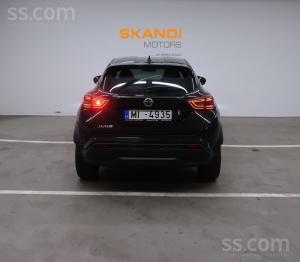 Black Nissan Juke 2021 in Riga, with an engine capacity of 1.00 L and mileage of 45 thousand km for 4750 €, photo 5 on AUTOMOTO.COM.LV