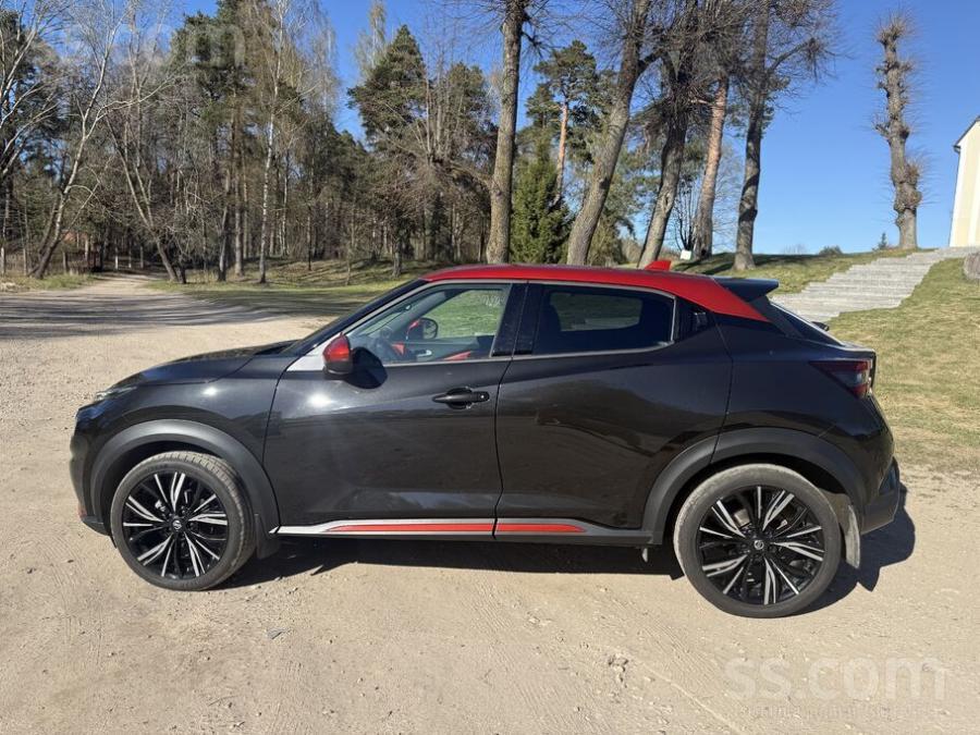 Black Nissan Juke 2021 in Riga, with an engine capacity of 1.00 L and mileage of 23 thousand km for 17900 €, photo 5 on AUTOMOTO.COM.LV