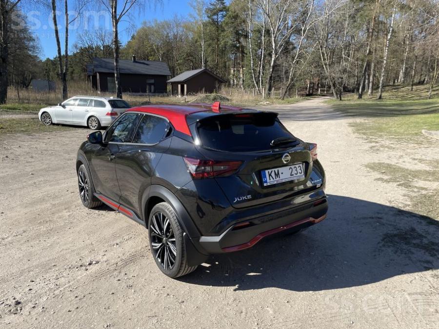 Black Nissan Juke 2021 in Riga, with an engine capacity of 1.00 L and mileage of 23 thousand km for 17900 €, photo 6 on AUTOMOTO.COM.LV