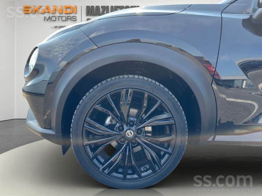 Black Nissan Juke 2021 in Riga, with an engine capacity of 1.00 L and mileage of 73 thousand km for 15490 €, photo 17 on AUTOMOTO.COM.LV