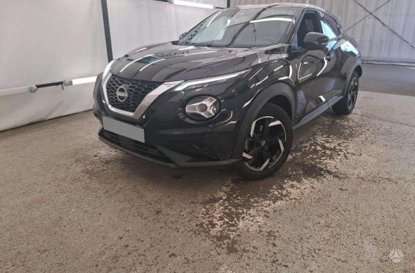 Black Nissan Juke 2022 in Vilnius, with an engine capacity of 1.00 L and mileage of 86 thousand km for 16335 €, photo 1 on AUTOMOTO.COM.LV