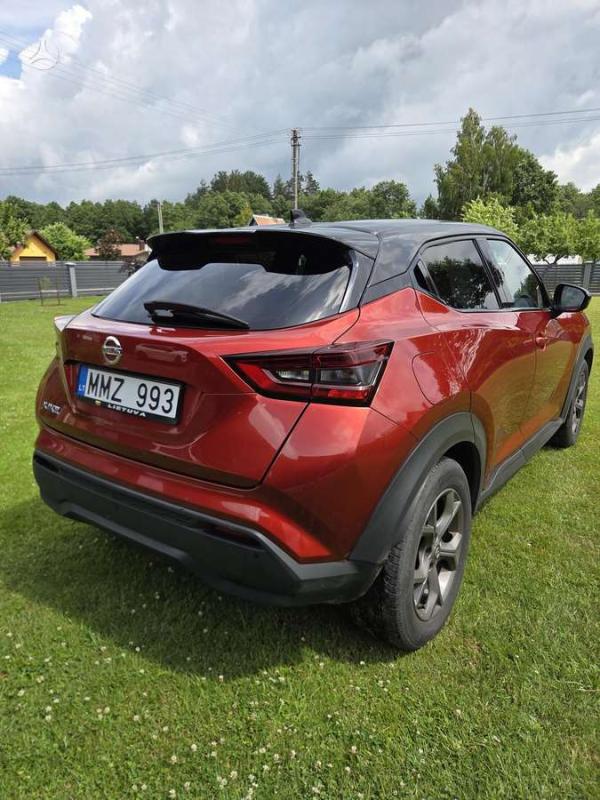 Black Nissan Juke 2022 in Kaunas, with an engine capacity of 1.00 L and mileage of 75 thousand km for 12950 €, photo 3 on AUTOMOTO.COM.LV